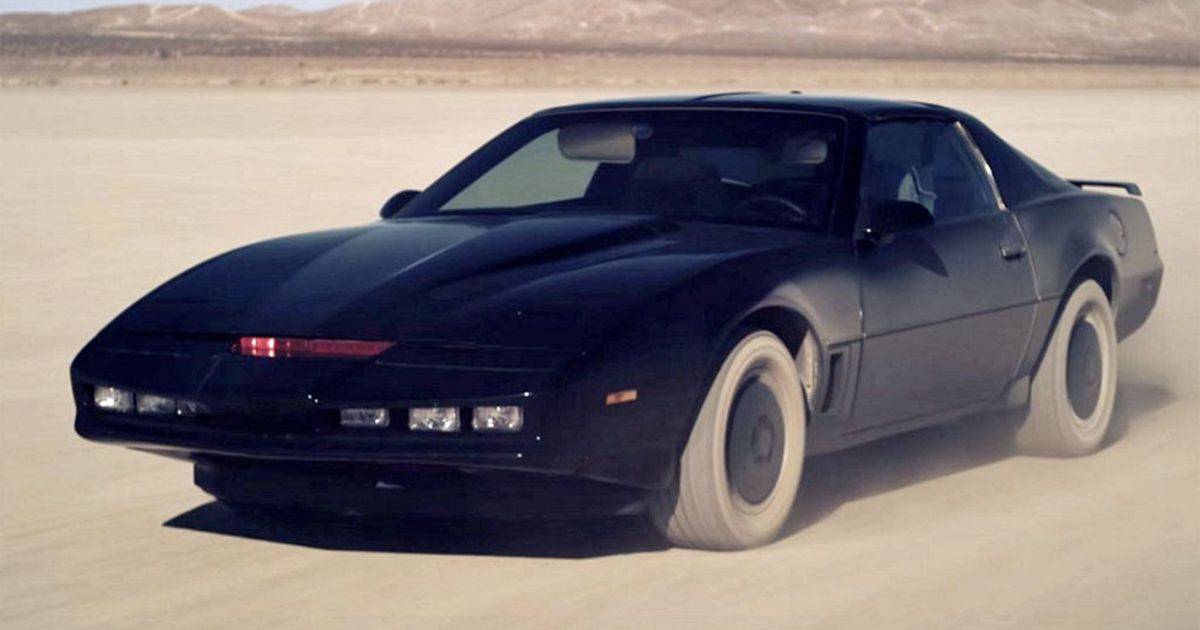 La DeLorean, KITT e la Batmobile: in mostra le auto da film