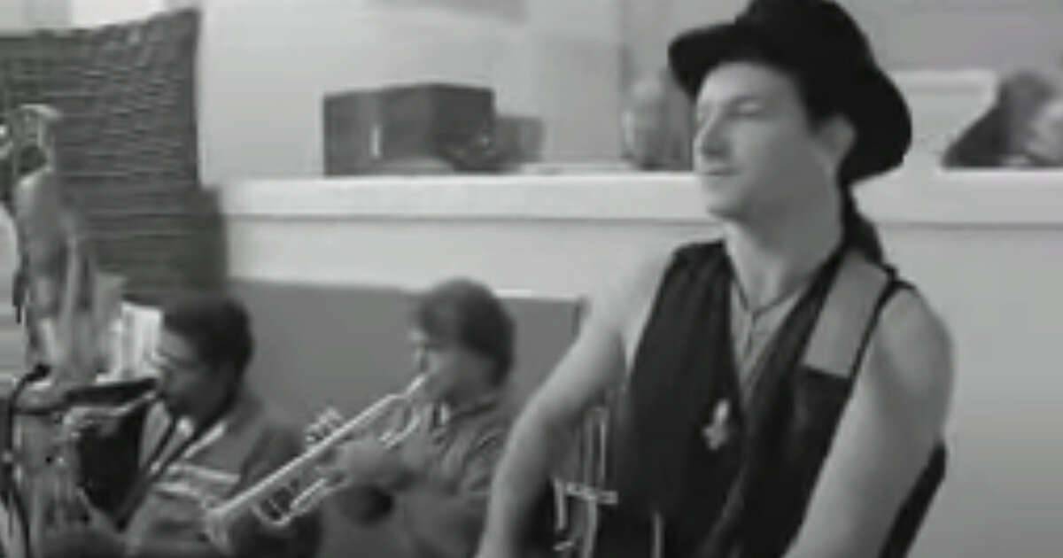 U2: compie 34 anni "Angel of Harlem"