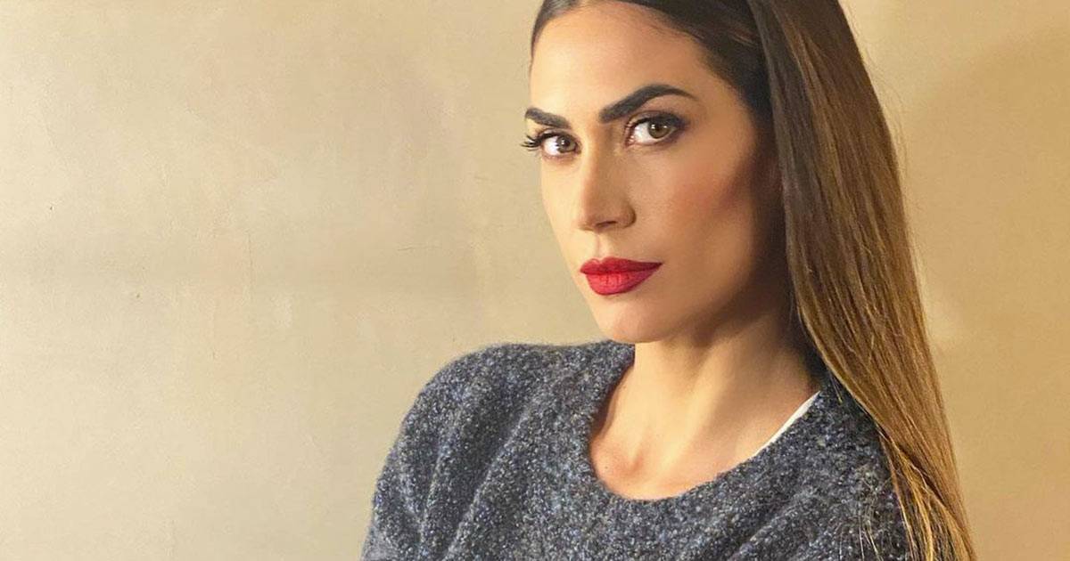 Elegante e sensuale, la nuova foto di Melissa Satta su Instagram