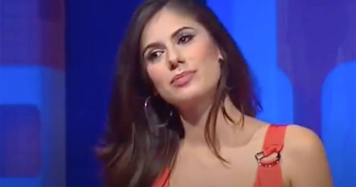 Ines Trocchia nuda in piscina: le foto su Instagram sono incredibili