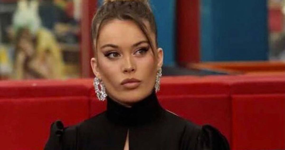 GF Vip: Sophie Codegoni a Dubai conquista Instagram