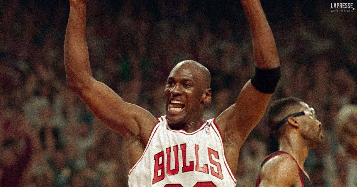 Michael Jordan a Milano: le foto della giornata di shopping in città ...