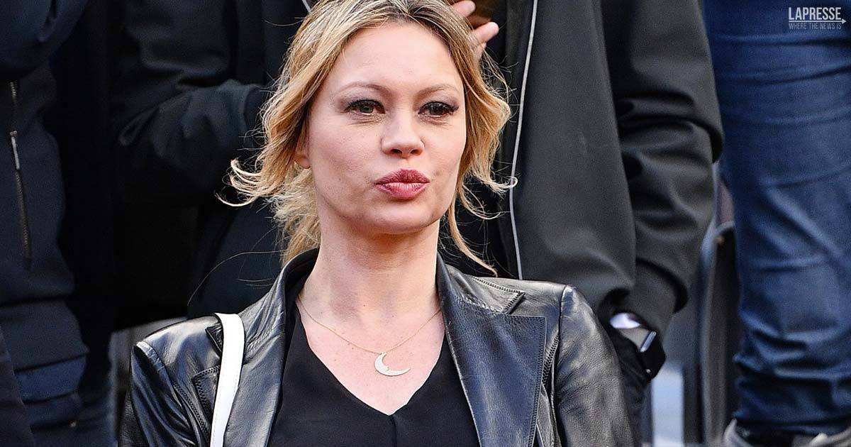 Anna Falchi pubblica una foto del passato e tira una frecciatina a chi ...