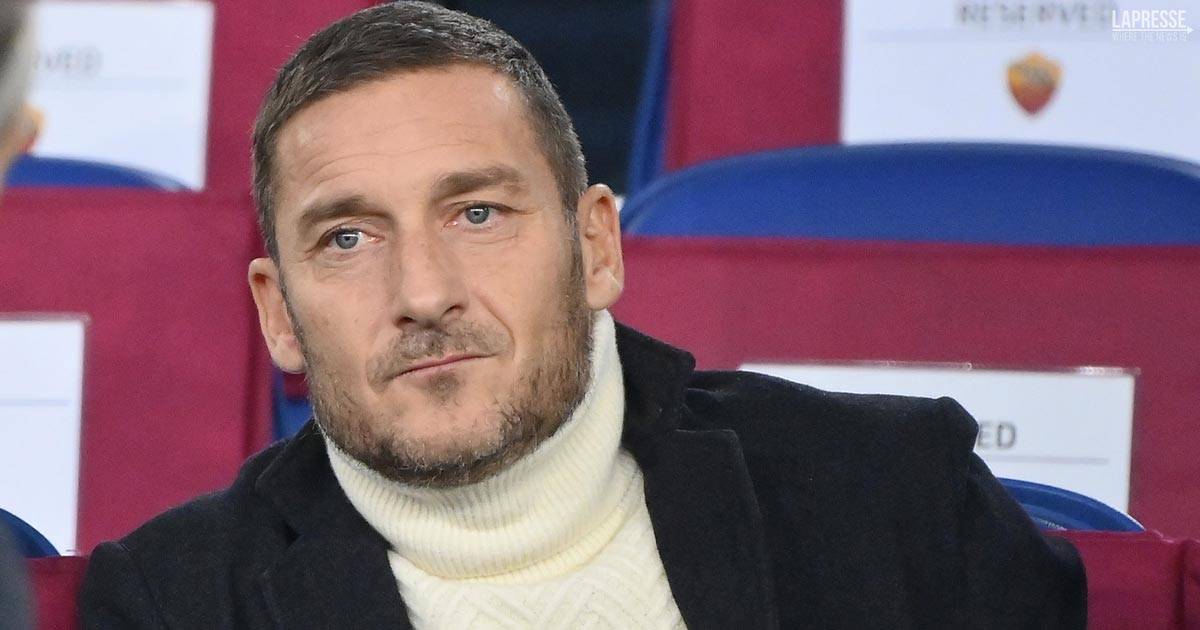 Francesco Totti non si nasconde più: ecco la foto insieme a Noemi Bocchi