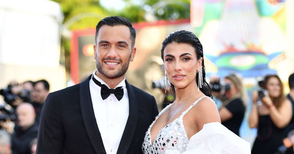 Venezia 80, Giulia Salemi sommersa dalle critiche dopo il red carpet