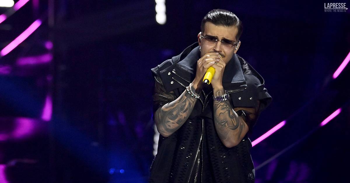 Geolier: è uscito questa notte “Dio Lo Sa”, il nuovo e attesissimo album